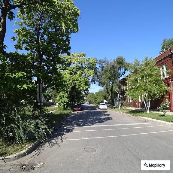 Unoccupied vehicle tied to possible SUV break-in, Chicago IL | CrimeRadar