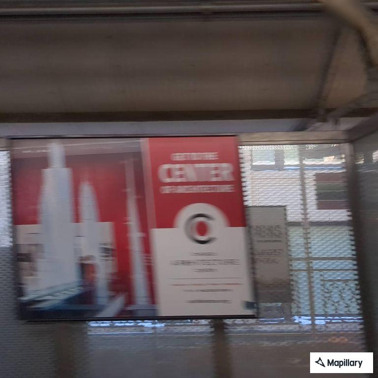 Man with a gun spotted near 27 E Adams smoke shop, Chicago IL | CrimeRadar