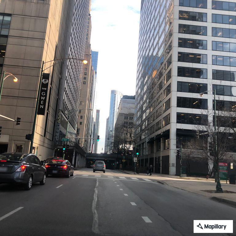 Traffic stop near North Michigan Avenue, Chicago IL | CrimeRadar