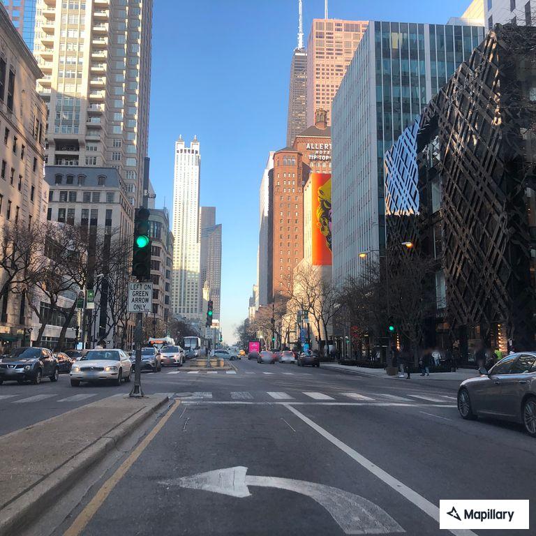 Traffic accident at Michigan Avenue and Ontario Street, Chicago IL ...