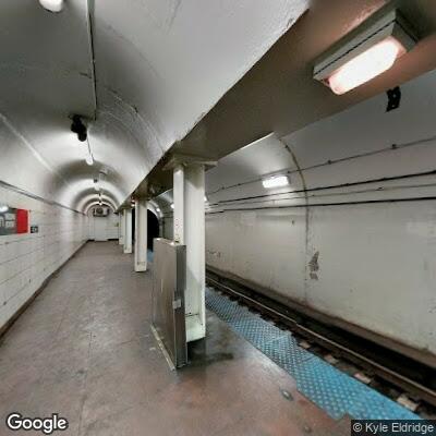 Spill alert on Red Line near North Clybourn, Chicago IL | CrimeRadar