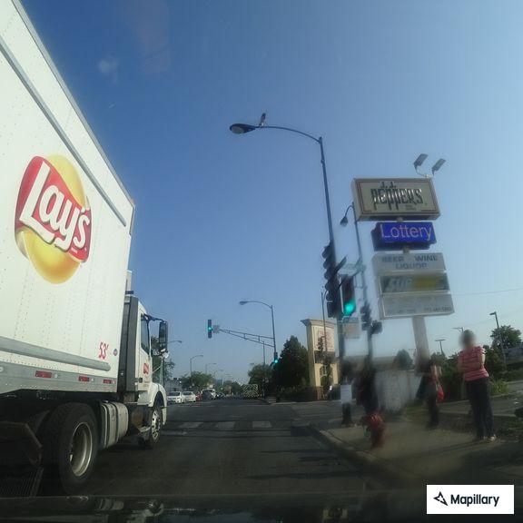 Four-car accident at Central and Addison with no injuries, Chicago IL ...