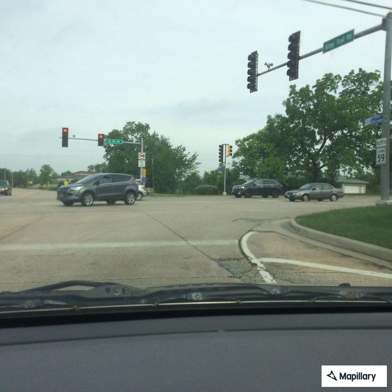 Traffic accident with possible injuries at Illinois intersection ...