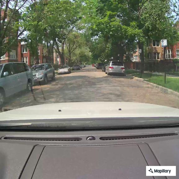 Plate reader alert on vehicle at Lawrence and Central Park, Chicago IL ...
