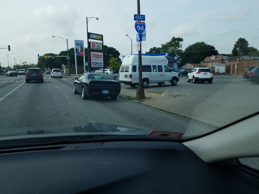 Dispute reported at gas station on North Elston, Chicago IL | CrimeRadar