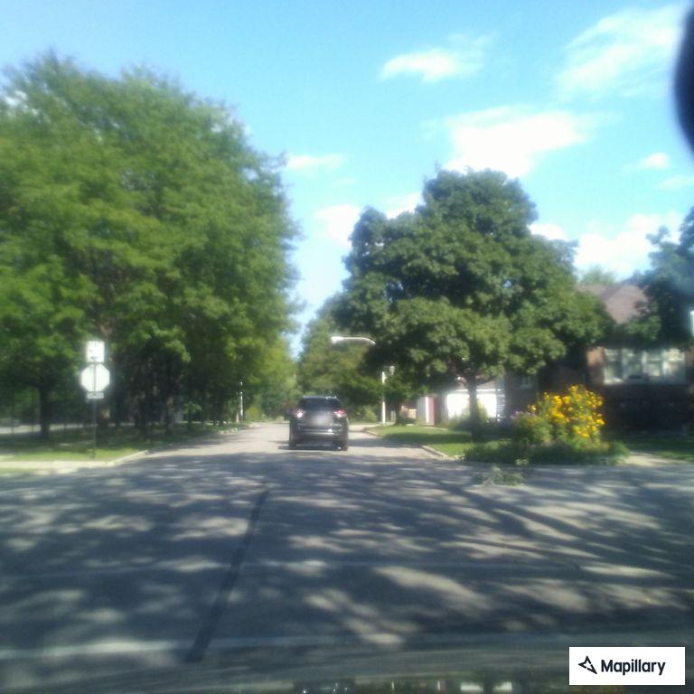 Reckless driver speeds and runs stop signs near Carmen Ave, Chicago IL ...