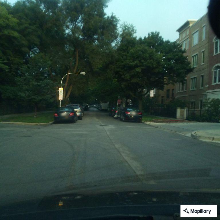 Possible domestic battery at CVS near N Sheridan Rd, Chicago IL ...