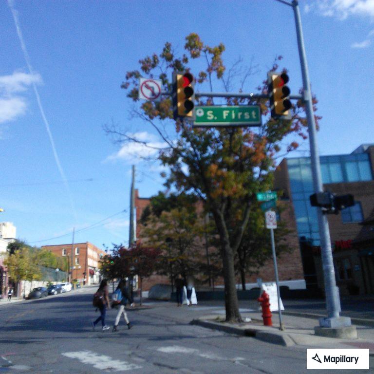 Man found with abnormal heart rhythm at intersection, Ann Arbor MI | CrimeRadar