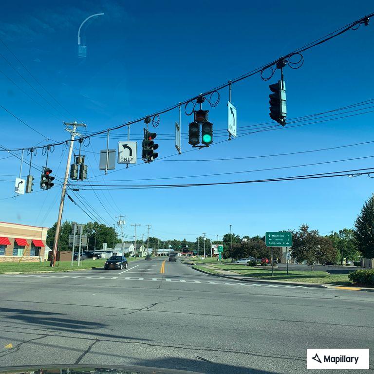 Traffic signal outage causes backup at Main and Genesee, Oneida NY ...