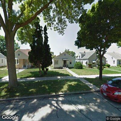 Fire crews respond to structure fire near North 24th Pl, Milwaukee WI ...