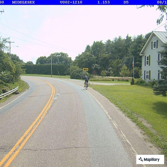 Man experiences heart issues in vehicle near Red Hen Bakery, Middlesex ...