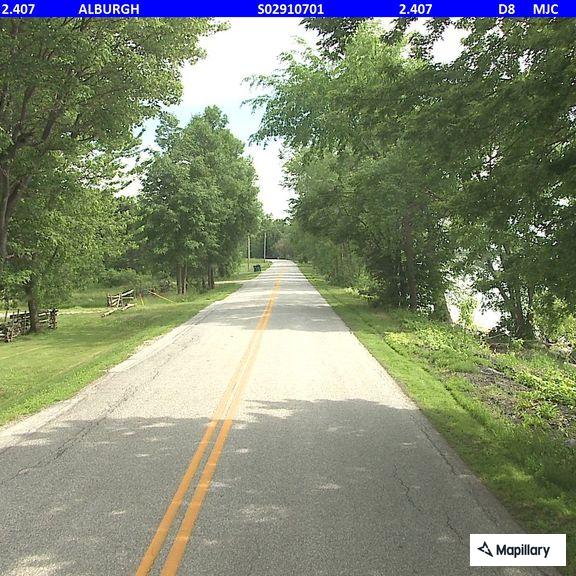 Car crashes into tree on West Shore Road in Alburgh, Alburg VT | CrimeRadar