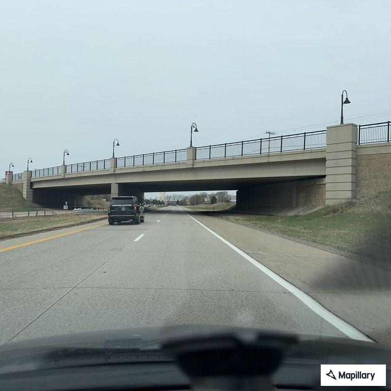 Traffic incident southbound on I-35 before split, Anoka County MN ...