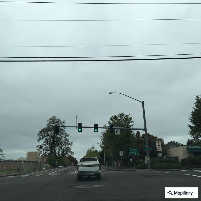Commercial fire alarm at business near SW Hall Blvd, Portland OR ...