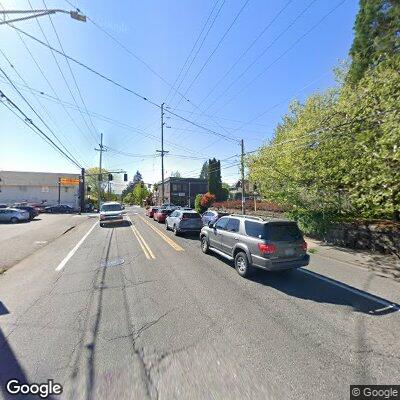 Fire crews respond to sidewalk blaze near Division St, Portland OR ...