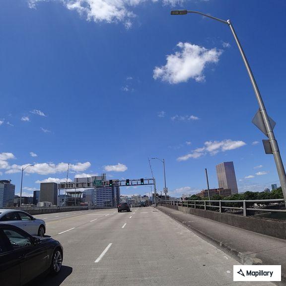 Fire reported under Morrison Bridge overpass in Portland, Portland OR ...