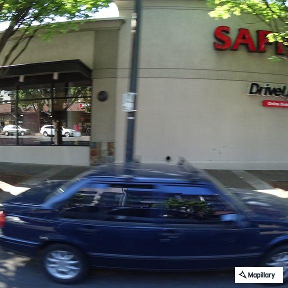 Fire reported at Safeway parking garage, Portland OR | CrimeRadar