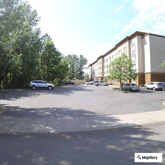 Fire alarm reported at Hilton Hotel on Airport Way, Portland OR ...