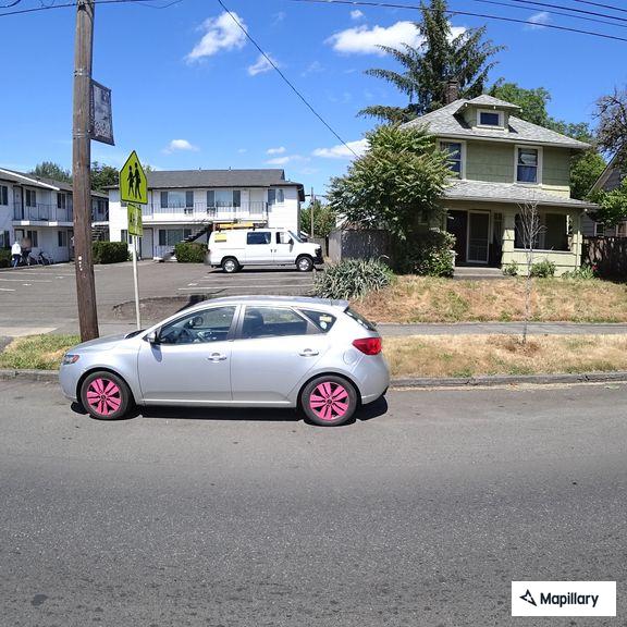 Fire crews respond to alarm at Lombard Apartments, Portland OR | CrimeRadar