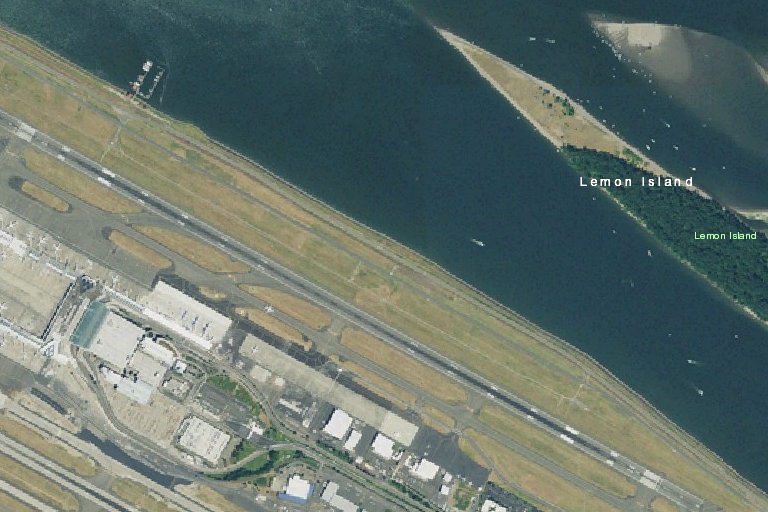 Fire crews investigate gas odor at airport facility, Portland OR ...