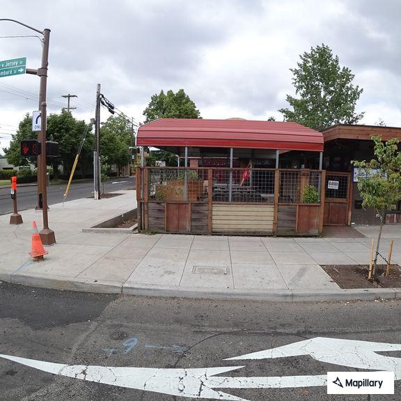 Report of natural gas odor near N Richmond and N Lombard, Portland OR ...