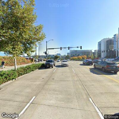 Suspect sets fire to garbage cans on Mercer Street, Seattle WA | CrimeRadar