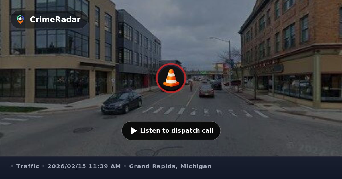 Vehicle crash at Leonard Street and Broadway Avenue, Grand Rapids MI ...