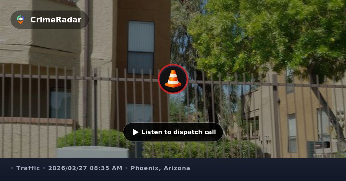 Traffic lights flashing red at 19th Avenue and Butler, Phoenix AZ ...