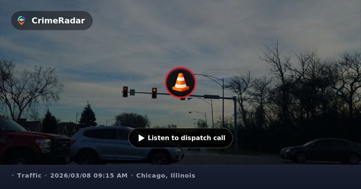 Flashing red traffic lights at Irving Park and Cumberland, Chicago IL ...