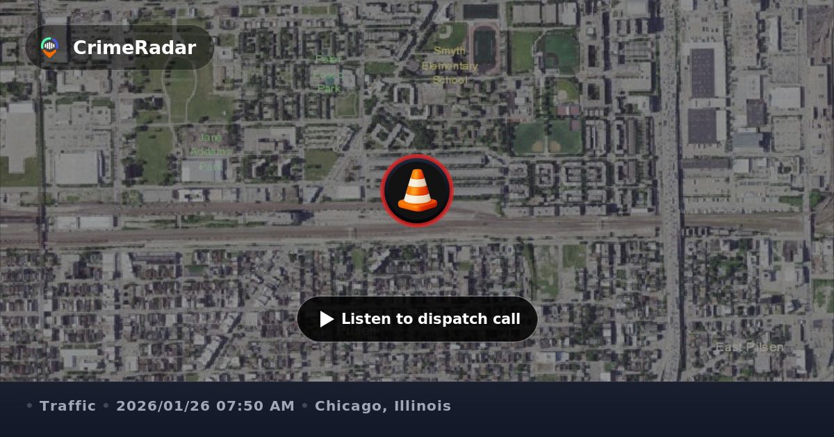 Gray SUV parked in Chicago tow zone, Chicago IL | CrimeRadar