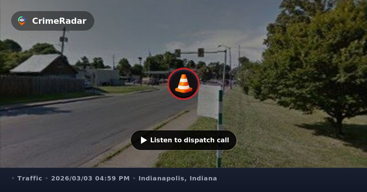 Flashing traffic light at I-70 and North Emerson, Indianapolis IN ...