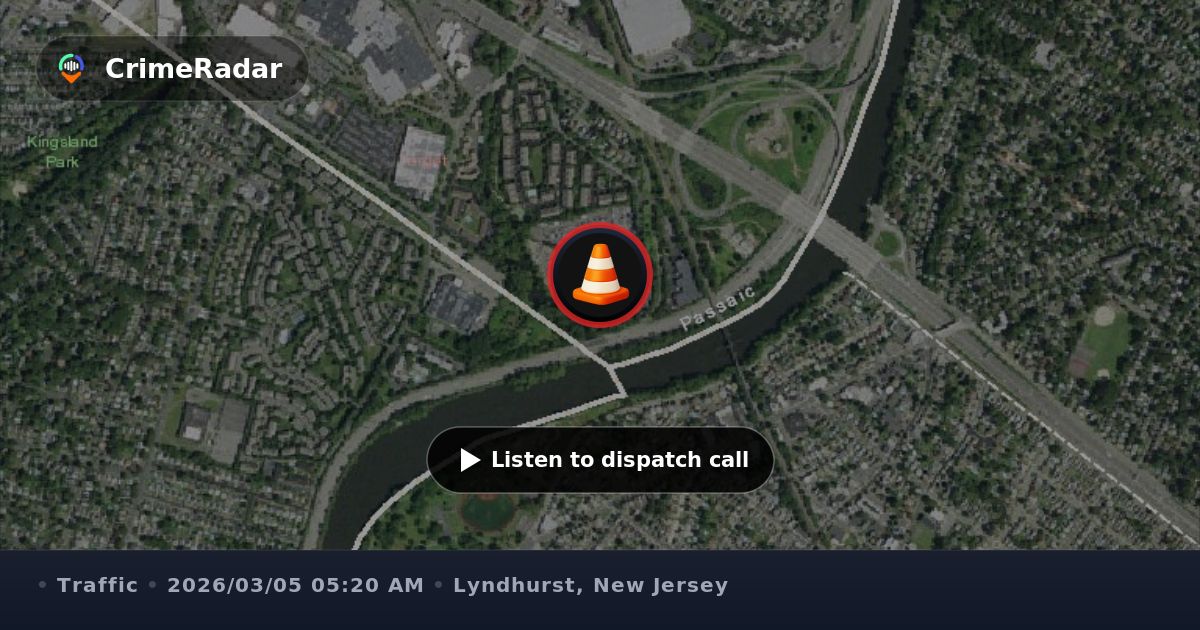 Large water-filled pothole reported on Park Ave, Lyndhurst NJ | CrimeRadar