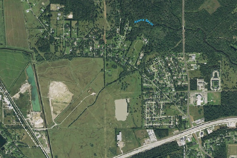 Truck blocking entrance near I‑10 gas station, Orange TX | CrimeRadar