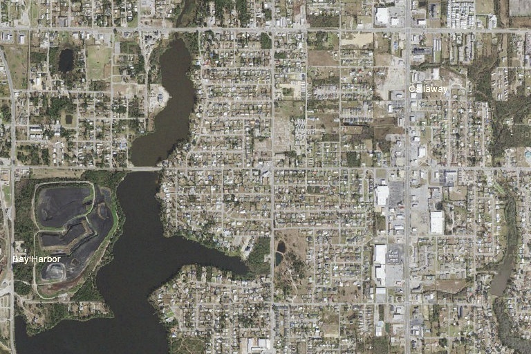 Responder arrives at intersection with Taser probes involved, Parker FL ...