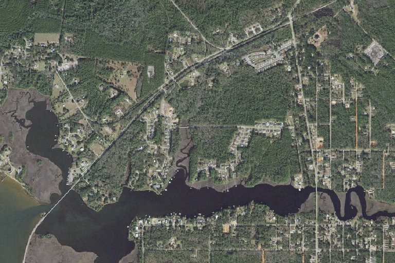 Traffic accident reported near West 5th Avenue, Milton FL | CrimeRadar