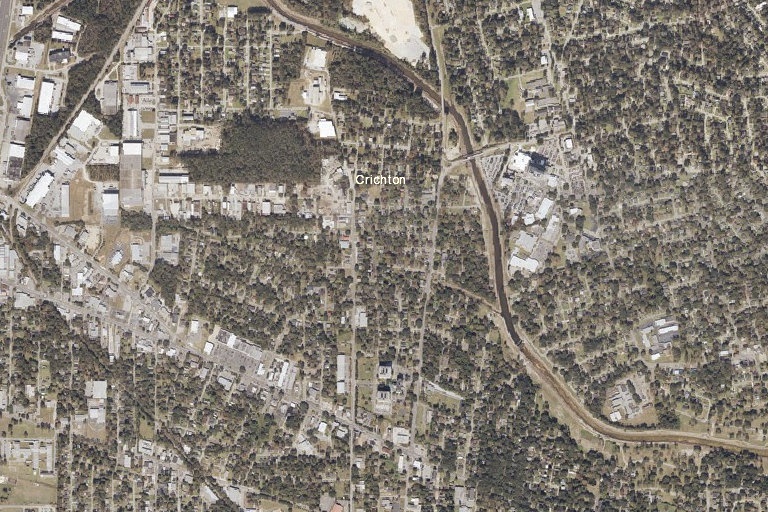 Elderly woman injured in apartment fall at Bay Shore Ave, Mobile AL ...
