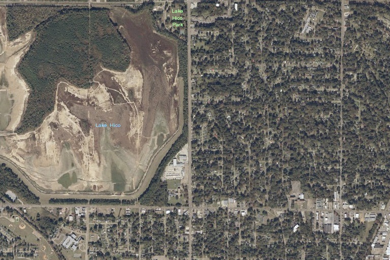 House fire with heavy smoke at Douglas Avenue, Jackson MS | CrimeRadar
