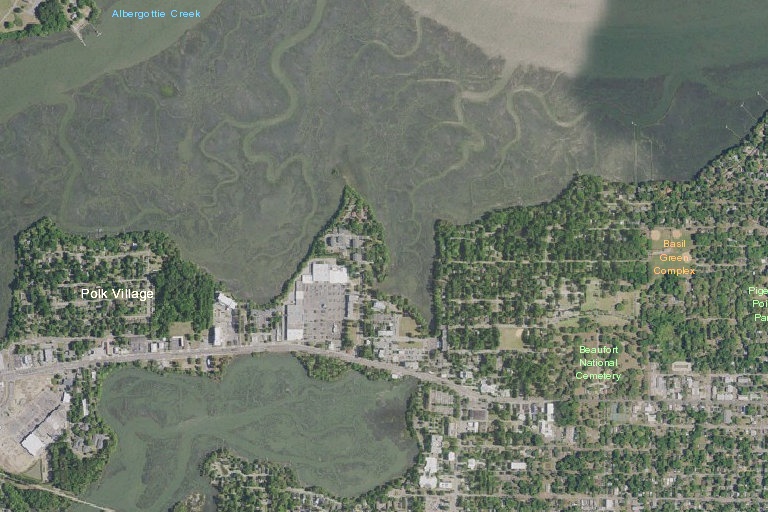 Electrical fire with hanging wires near palmetto playhouse, Beaufort SC ...