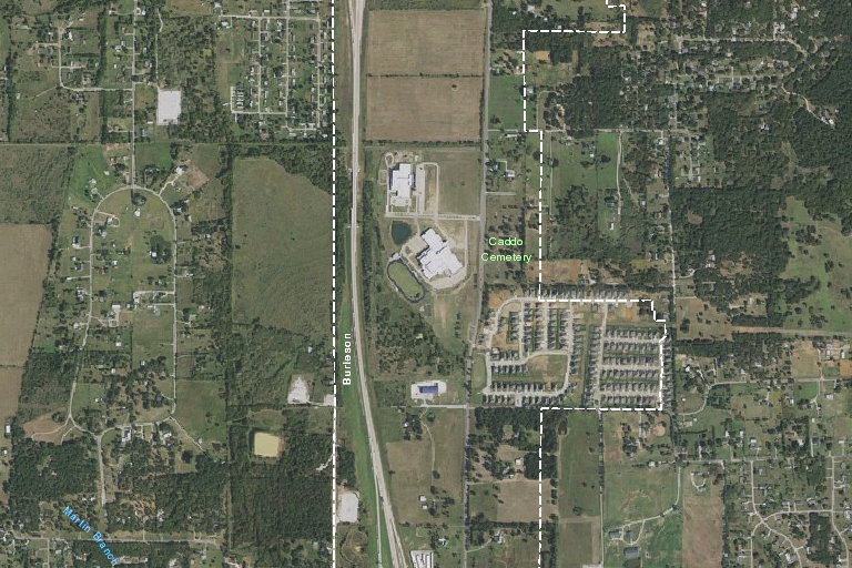 Three-vehicle crash on southbound Chisholm Trail Parkway, Johnson ...