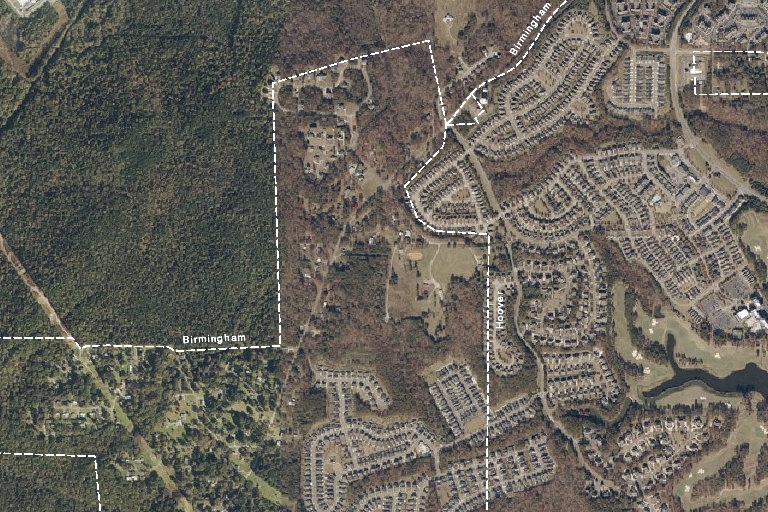 Smoke reported at residential building near Northampton Drive, Hoover ...