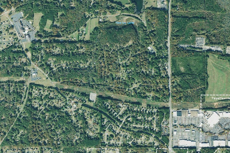 Deputies check suspicious group near White Oak Way, Fayetteville GA ...