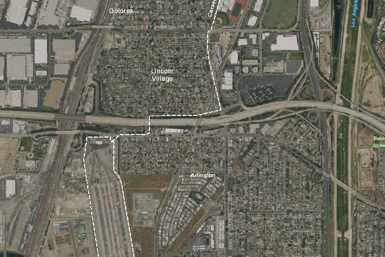 Driveway blocked near W Cameron St creating traffic issue, Long Beach ...