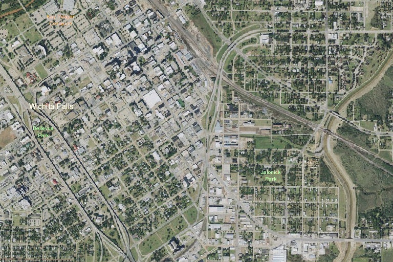 Fire crews battle structure fire near Scott Ave, Wichita Falls TX ...