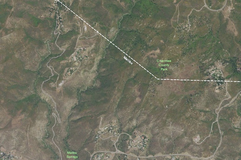 Traffic signal failure causes left turns against red light, Malibu CA ...