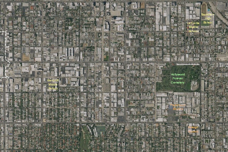 Police respond to battery call near Melrose Avenue, Los Angeles CA ...