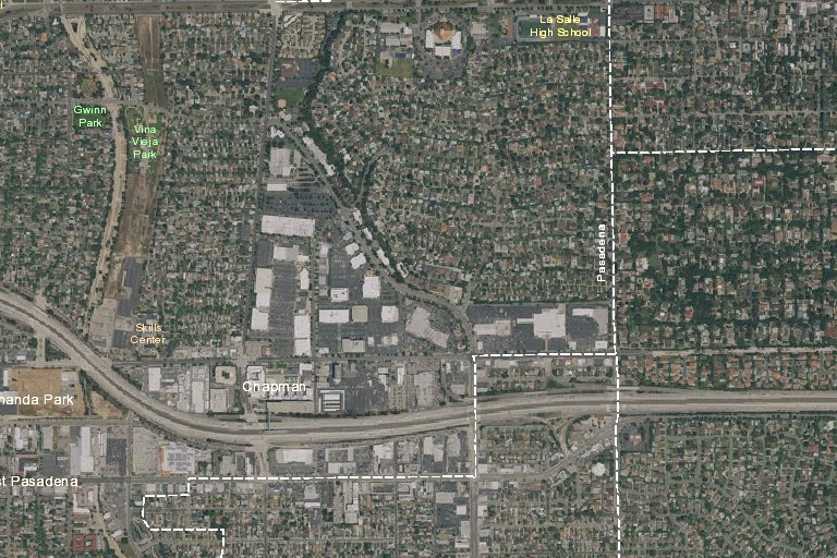 Small fire reported near Halstead Street apartments, Pasadena CA ...