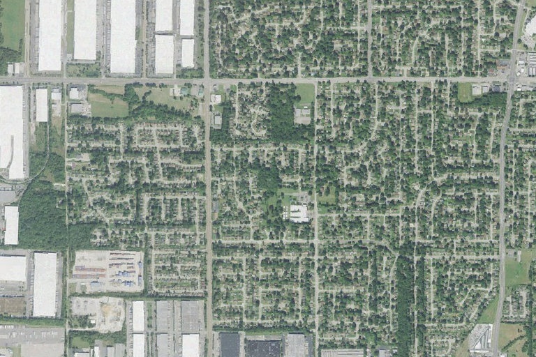 Vehicle strikes tree near Whisper Valley, Memphis TN | CrimeRadar