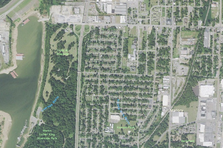 Neighbor throws trash into yard near Swift St, Memphis TN | CrimeRadar