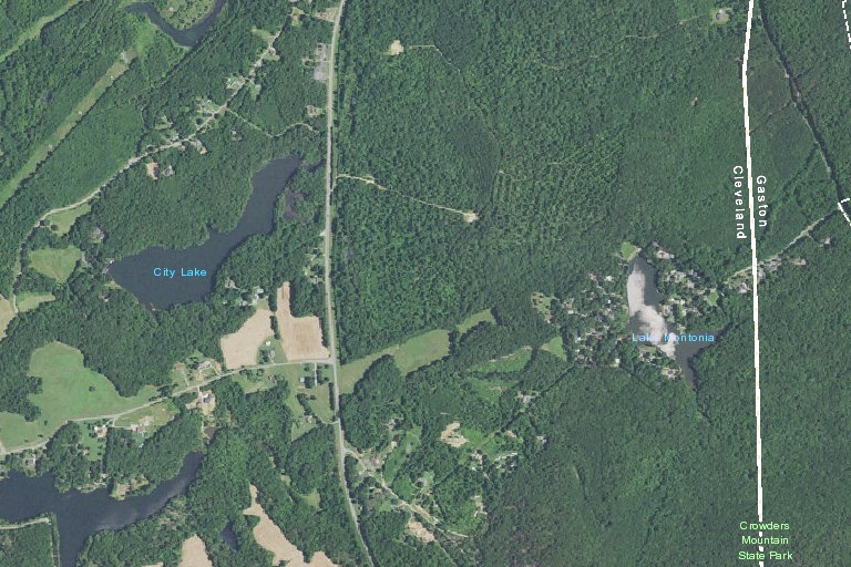Elderly woman has breathing difficulty near Ferguson Dr, Kings Mountain ...