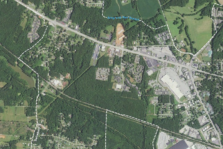 Brush fire reported near Westbrook Trace Apartments, Salisbury NC ...